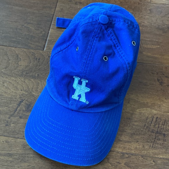 Nike | Accessories | Vintage Nike University Of Kentucky Ball Cap ...